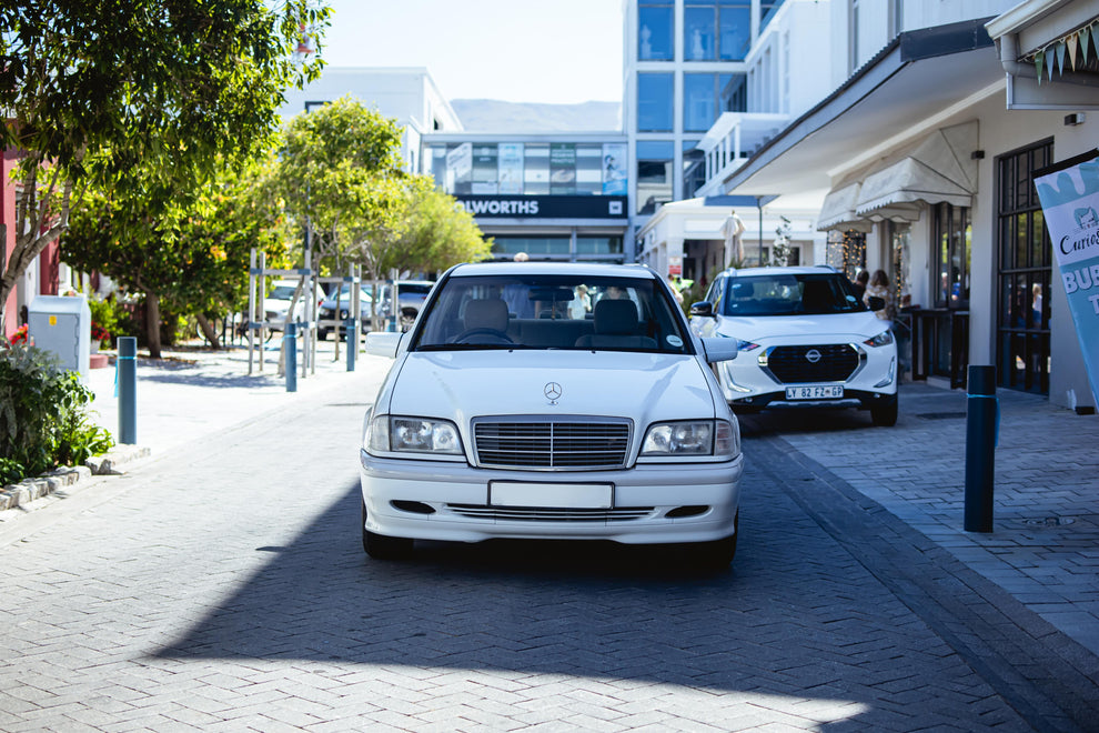 1998 Mercedes-Benz C180 Classic – THE AUTOBARN